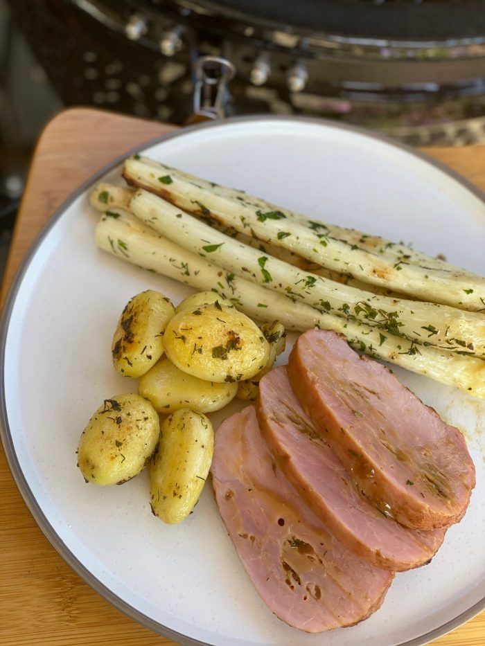 Asperges met beenham en krieltjes - Barbecue recept - Foodinista